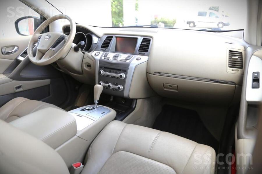 Black Nissan Murano 2014 in Riga, with an engine capacity of 2.50 L and mileage of 140 thousand km for 6995 €, photo 10 on AUTOMOTO.COM.LV