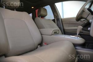 Black Nissan Murano 2014 in Riga, with an engine capacity of 2.50 L and mileage of 140 thousand km for 6995 €, photo 13 on AUTOMOTO.COM.LV