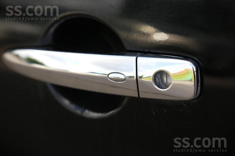 Black Nissan Murano 2014 in Riga, with an engine capacity of 2.50 L and mileage of 140 thousand km for 6995 €, photo 25 on AUTOMOTO.COM.LV