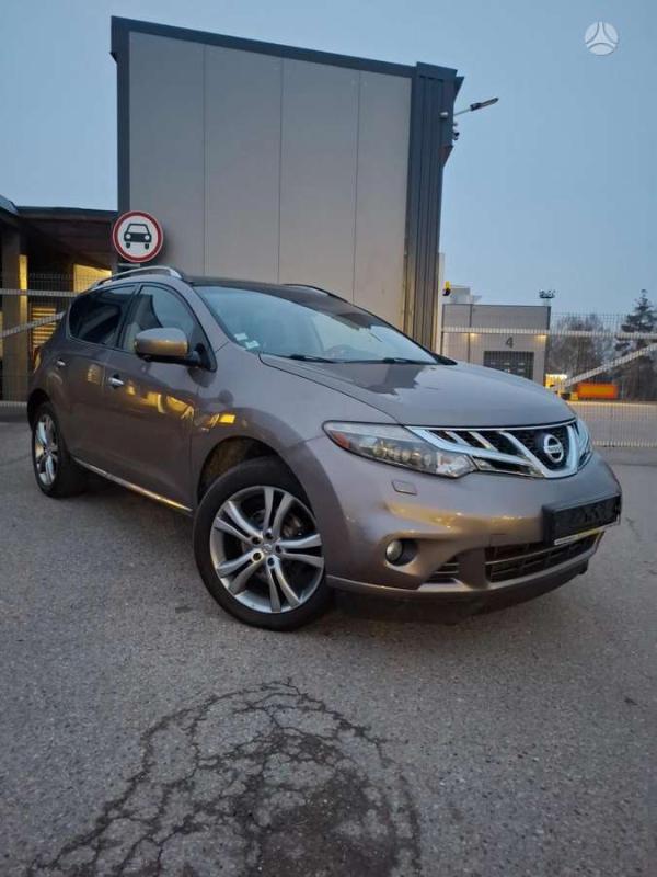 Brown Nissan Murano 2010 in Marijampole, with an engine capacity of 2.50 L and mileage of 270 thousand km for 5000 €, photo 1 on AUTOMOTO.COM.LV