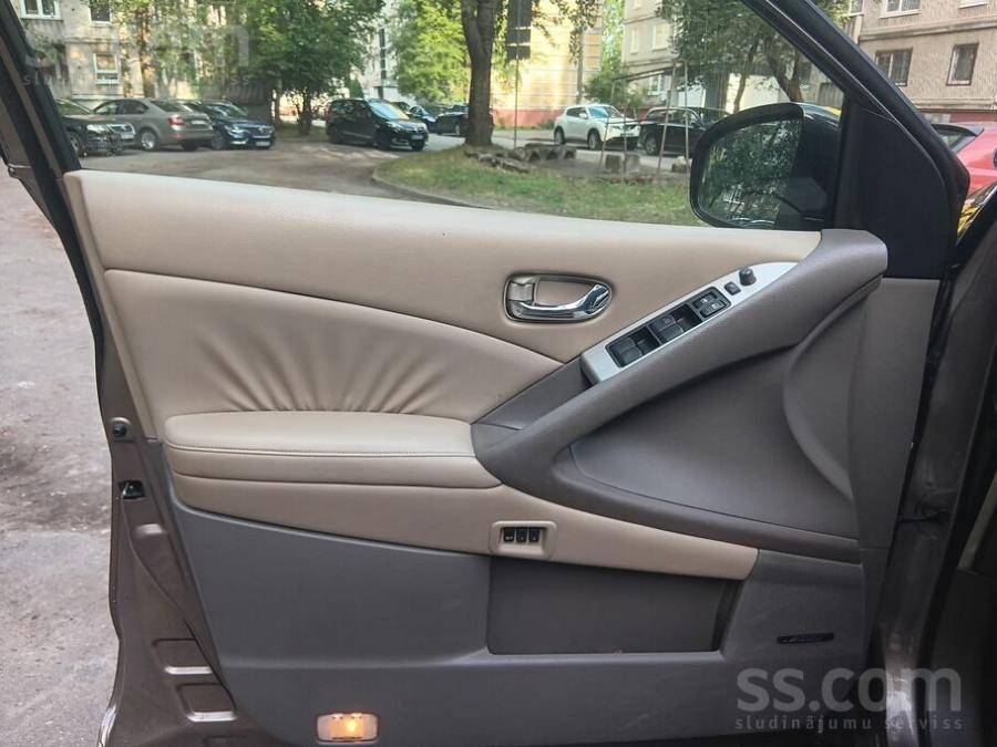 Brūns Nissan Murano 2011 Rīga, ar dzinēja tilpumu 2.50 L un nobraukumu 268 tūkst. km par 4000 €, foto 7 vietnē AUTOMOTO.COM.LV