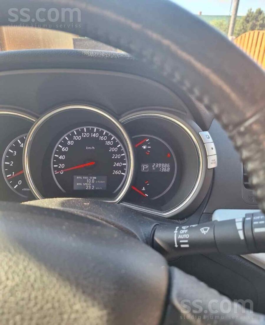 Brūns Nissan Murano 2011 Daugavpils, ar dzinēja tilpumu 2.50 L un nobraukumu 240 tūkst. km par 7100 €, foto 7 vietnē AUTOMOTO.COM.LV