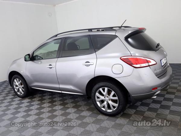Pelēks Nissan Murano 2011 Tallina, ar dzinēja tilpumu 2.50 L un nobraukumu 157 tūkst. km par 3999 €, foto 4 vietnē AUTOMOTO.COM.LV