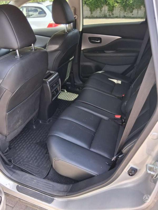 Grey Nissan Murano 2019 in Vilnius, with an engine capacity of 3.50 L and mileage of 35 thousand km for 18500 €, photo 8 on AUTOMOTO.COM.LV