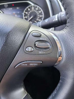 Grey Nissan Murano 2019 in Vilnius, with an engine capacity of 3.50 L and mileage of 35 thousand km for 18500 €, photo 26 on AUTOMOTO.COM.LV