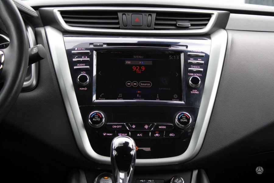 Grey Nissan Murano 2020 in Vilnius, with an engine capacity of 3.50 L and mileage of 133 thousand km for 13900 €, photo 17 on AUTOMOTO.COM.LV
