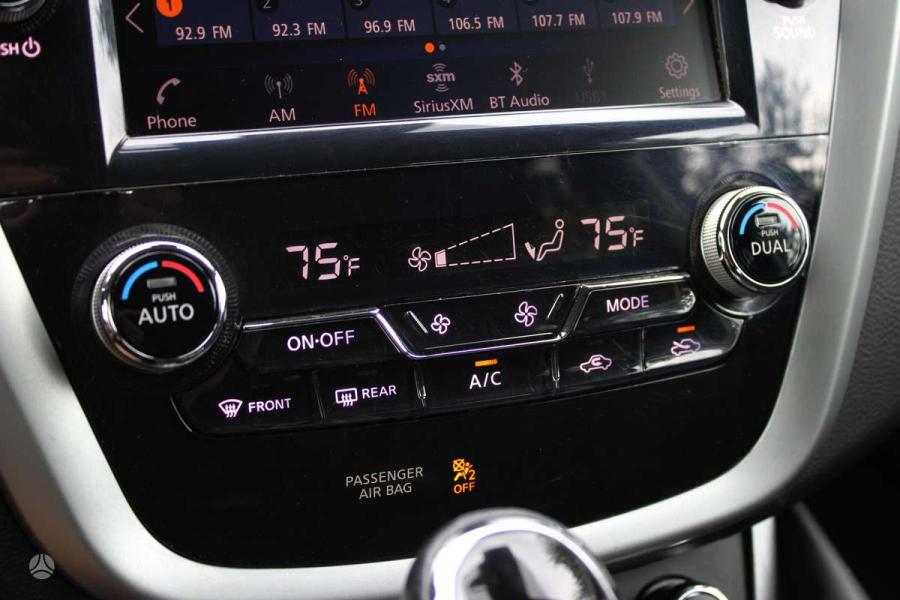 Grey Nissan Murano 2020 in Vilnius, with an engine capacity of 3.50 L and mileage of 133 thousand km for 13900 €, photo 21 on AUTOMOTO.COM.LV