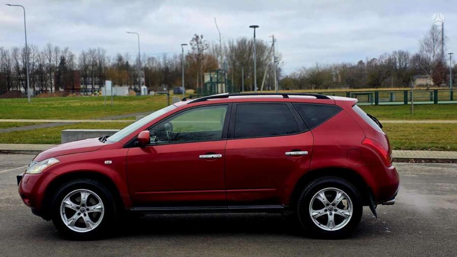 Red Nissan Murano 2009 in Siauliai, with an engine capacity of 3.50 L and mileage of 300 thousand km for 3500 €, photo 3 on AUTOMOTO.COM.LV