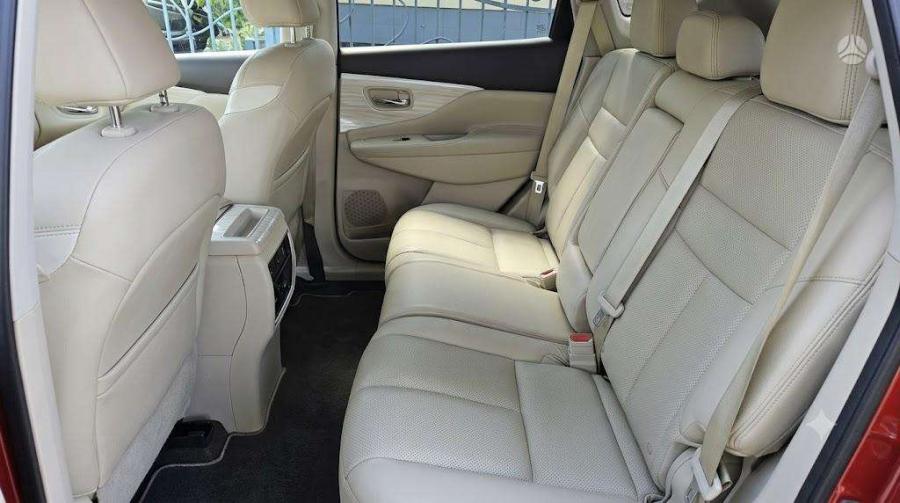 Red Nissan Murano 2016 in Alytus, with an engine capacity of 3.50 L and mileage of 111 thousand km for 12500 €, photo 15 on AUTOMOTO.COM.LV