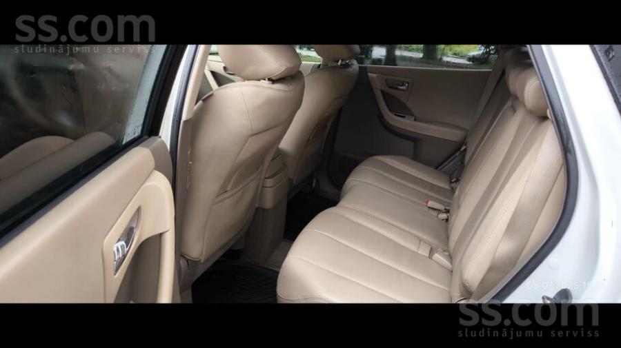 White Nissan Murano 2007 in Riga, with an engine capacity of 3.50 L and mileage of 160 thousand km for 2650 €, photo 4 on AUTOMOTO.COM.LV