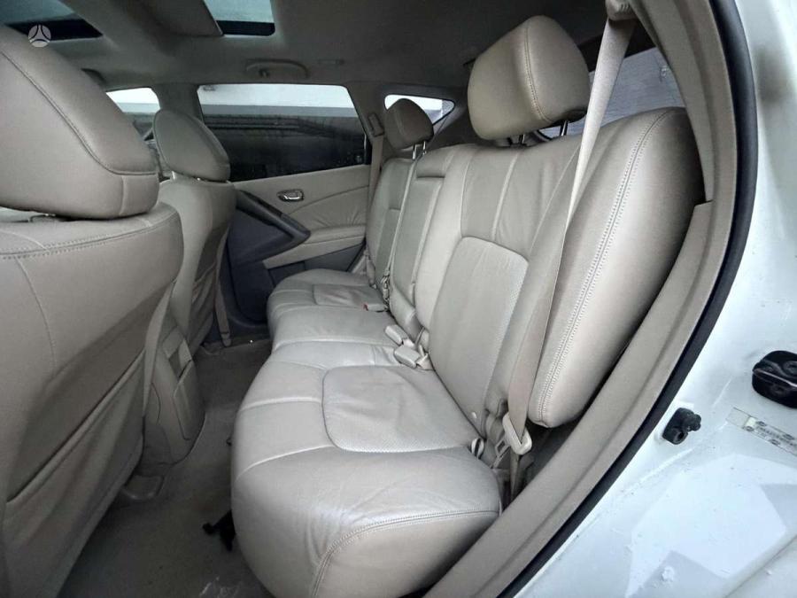 White Nissan Murano 2008 in Vilnius, with an engine capacity of 3.50 L and mileage of 250 thousand km for 3100 €, photo 22 on AUTOMOTO.COM.LV