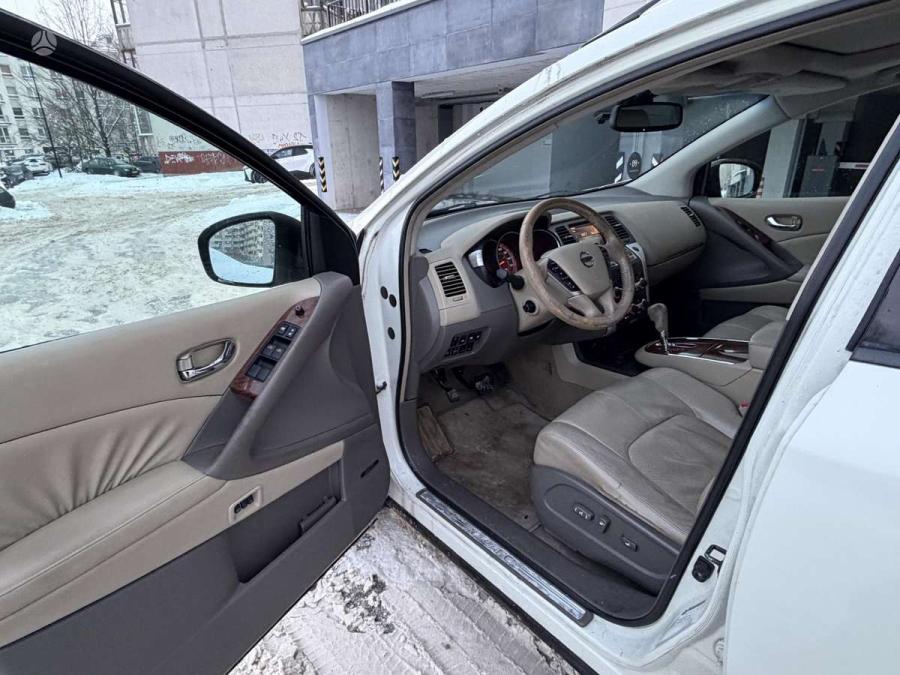 Balts Nissan Murano 2008 Viļņa, ar dzinēja tilpumu 3.50 L un nobraukumu 300 tūkst. km par 2950 €, foto 13 vietnē AUTOMOTO.COM.LV