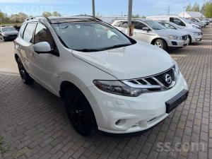 White Nissan Murano 2010 in Talsi, with an engine capacity of 2.50 L and mileage of 219 thousand km for 9970 €, photo 10 on AUTOMOTO.COM.LV