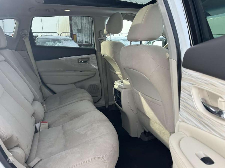 White Nissan Murano 2015 in Vilnius, with an engine capacity of 3.50 L and mileage of 196 thousand km for 11990 €, photo 27 on AUTOMOTO.COM.LV