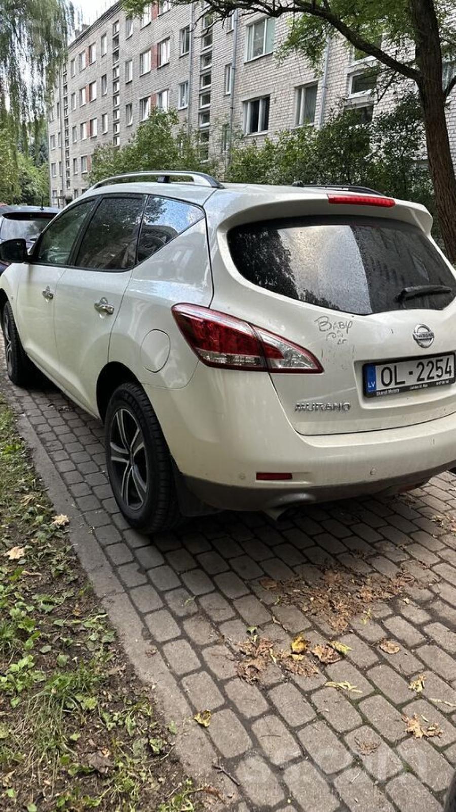 Balts Nissan Murano 2015 Rīga, ar dzinēja tilpumu 2.50 L un nobraukumu 187 tūkst. km par 4000 €, foto 4 vietnē AUTOMOTO.COM.LV