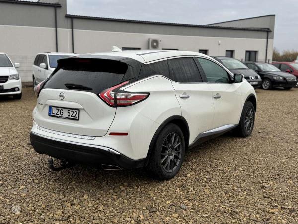 White Nissan Murano 2016 in Siauliai, with an engine capacity of 3.50 L and mileage of 130 thousand km for 11500 €, photo 4 on AUTOMOTO.COM.LV