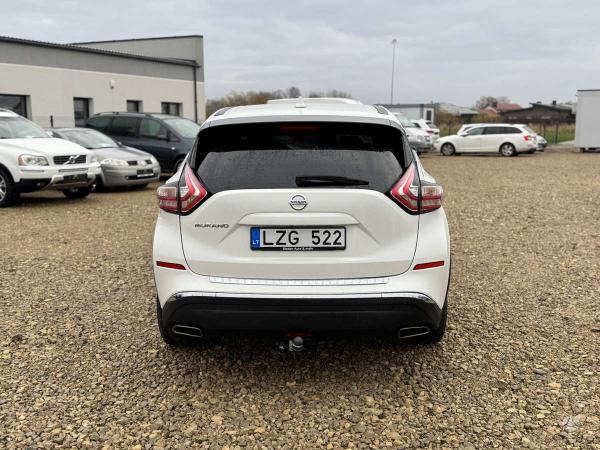 White Nissan Murano 2016 in Siauliai, with an engine capacity of 3.50 L and mileage of 130 thousand km for 11500 €, photo 5 on AUTOMOTO.COM.LV