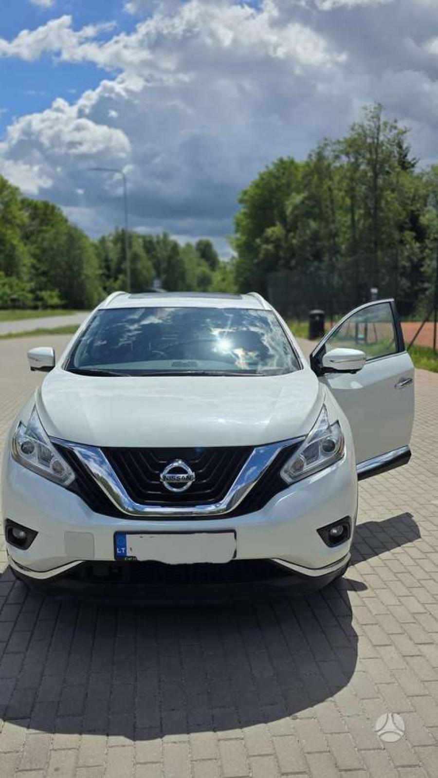 White Nissan Murano 2016 in Vilnius, with an engine capacity of 3.50 L and mileage of 114 thousand km for 10500 €, photo 1 on AUTOMOTO.COM.LV