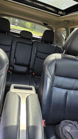 White Nissan Murano 2016 in Vilnius, with an engine capacity of 3.50 L and mileage of 114 thousand km for 10500 €, photo 5 on AUTOMOTO.COM.LV