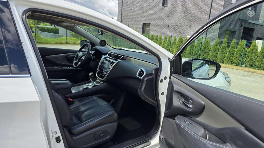 White Nissan Murano 2016 in Vilnius, with an engine capacity of 3.50 L and mileage of 114 thousand km for 10500 €, photo 6 on AUTOMOTO.COM.LV