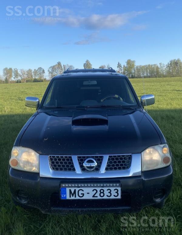 Melns Nissan Navara 2004 Cēsis, ar dzinēja tilpumu 2.50 L un nobraukumu 468 tūkst. km par 5550 €, foto 5 vietnē AUTOMOTO.COM.LV