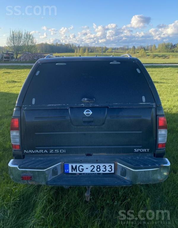 Melns Nissan Navara 2004 Cēsis, ar dzinēja tilpumu 2.50 L un nobraukumu 468 tūkst. km par 5550 €, foto 6 vietnē AUTOMOTO.COM.LV