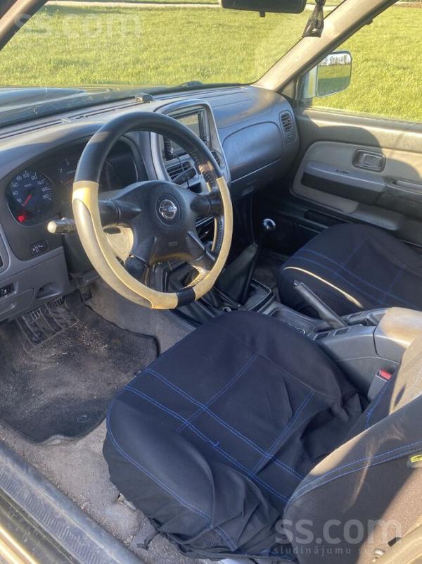 Melns Nissan Navara 2004 Cēsis, ar dzinēja tilpumu 2.50 L un nobraukumu 468 tūkst. km par 5550 €, foto 7 vietnē AUTOMOTO.COM.LV