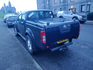 Black Nissan Navara 2006 in Klaipeda, with an engine capacity of 2.50 L and mileage of 94 thousand km for 4600 €, photo 2 on AUTOMOTO.COM.LV