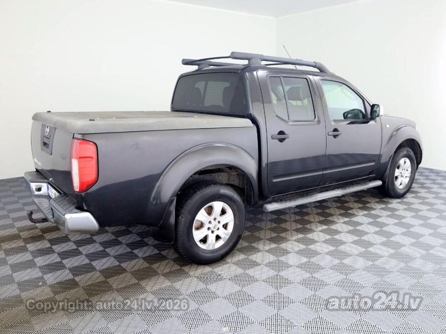 Melns Nissan Navara 2007 Tallina, ar dzinēja tilpumu 2.50 L un nobraukumu 369 tūkst. km par 3999 €, foto 3 vietnē AUTOMOTO.COM.LV