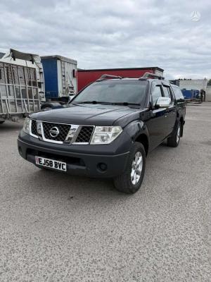 Melns Nissan Navara 2008 Panevēža, ar dzinēja tilpumu 2.50 L un nobraukumu 201 tūkst. km par 2500 €, foto 3 vietnē AUTOMOTO.COM.LV