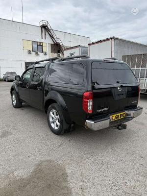 Melns Nissan Navara 2008 Panevēža, ar dzinēja tilpumu 2.50 L un nobraukumu 201 tūkst. km par 2500 €, foto 4 vietnē AUTOMOTO.COM.LV