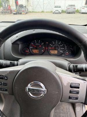 Melns Nissan Navara 2008 Panevēža, ar dzinēja tilpumu 2.50 L un nobraukumu 201 tūkst. km par 2500 €, foto 8 vietnē AUTOMOTO.COM.LV