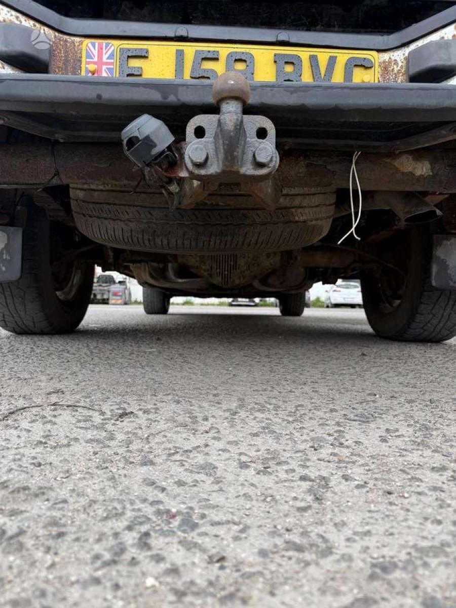 Melns Nissan Navara 2008 Panevēža, ar dzinēja tilpumu 2.50 L un nobraukumu 201 tūkst. km par 2500 €, foto 9 vietnē AUTOMOTO.COM.LV