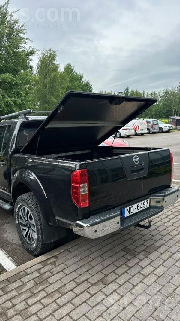 Melns Nissan Navara 2009 Rīga, ar dzinēja tilpumu 2.50 L un nobraukumu 239 tūkst. km par 6450 €, foto 4 vietnē AUTOMOTO.COM.LV