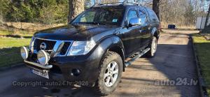 Melns Nissan Navara 2012 Tallina, ar dzinēja tilpumu 2.50 L un nobraukumu 366 tūkst. km par 8500 €, foto  vietnē AUTOMOTO.COM.LV