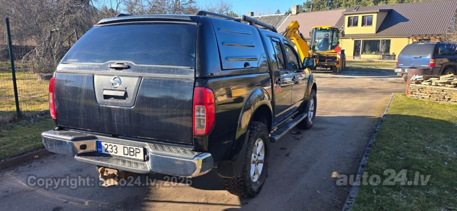Melns Nissan Navara 2012 Tallina, ar dzinēja tilpumu 2.50 L un nobraukumu 366 tūkst. km par 8500 €, foto 5 vietnē AUTOMOTO.COM.LV