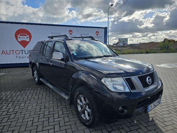 Melns Nissan Navara 2013 Tauragė, ar dzinēja tilpumu 25.00 L un nobraukumu 303 tūkst. km par 8900 €, foto 6 vietnē AUTOMOTO.COM.LV