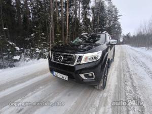 Black Nissan Navara 2016 in Tallinn, with an engine capacity of 2.30 L and mileage of 246 thousand km for 19000 €, photo 4 on AUTOMOTO.COM.LV