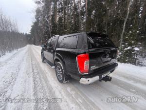 Black Nissan Navara 2016 in Tallinn, with an engine capacity of 2.30 L and mileage of 246 thousand km for 19000 €, photo 12 on AUTOMOTO.COM.LV