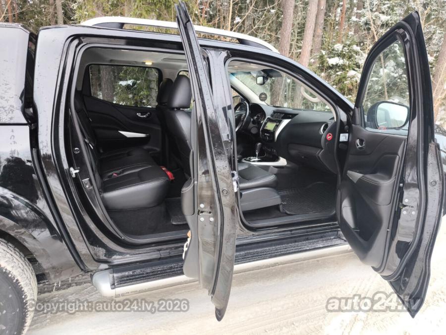 Black Nissan Navara 2016 in Tallinn, with an engine capacity of 2.30 L and mileage of 246 thousand km for 19000 €, photo 17 on AUTOMOTO.COM.LV