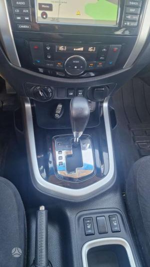 Black Nissan Navara 2016 in Siauliai, with an engine capacity of 2.30 L and mileage of 267 thousand km for 14500 €, photo 11 on AUTOMOTO.COM.LV