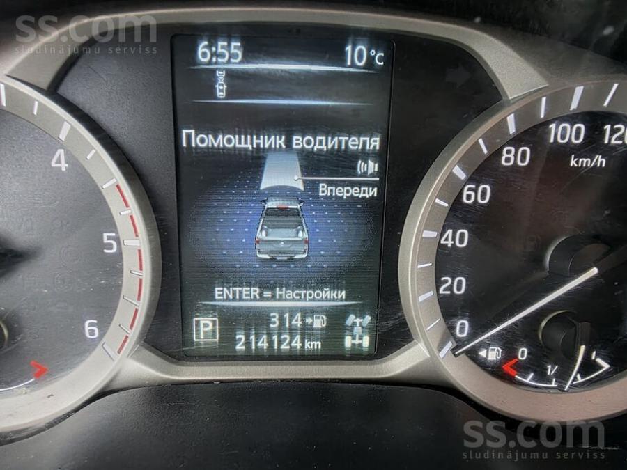 Black Nissan Navara 2017 in Cesis, with an engine capacity of 2.30 L and mileage of 214 thousand km for 17787 €, photo 8 on AUTOMOTO.COM.LV