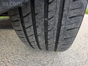 Black Nissan Navara 2017 in Cesis, with an engine capacity of 2.30 L and mileage of 214 thousand km for 17787 €, photo 24 on AUTOMOTO.COM.LV