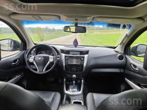 Black Nissan Navara 2017 in Cesis, with an engine capacity of 2.30 L and mileage of 214 thousand km for 17787 €, photo 33 on AUTOMOTO.COM.LV