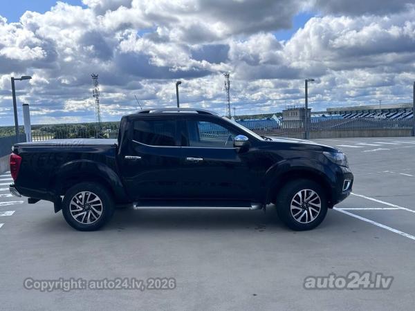 Melns Nissan Navara 2017 Tallina, ar dzinēja tilpumu 2.30 L un nobraukumu 294 tūkst. km par 12990 €, foto 4 vietnē AUTOMOTO.COM.LV
