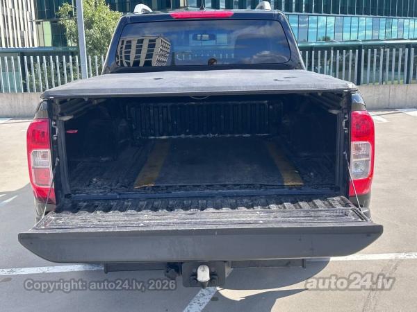 Melns Nissan Navara 2017 Tallina, ar dzinēja tilpumu 2.30 L un nobraukumu 294 tūkst. km par 12990 €, foto 7 vietnē AUTOMOTO.COM.LV