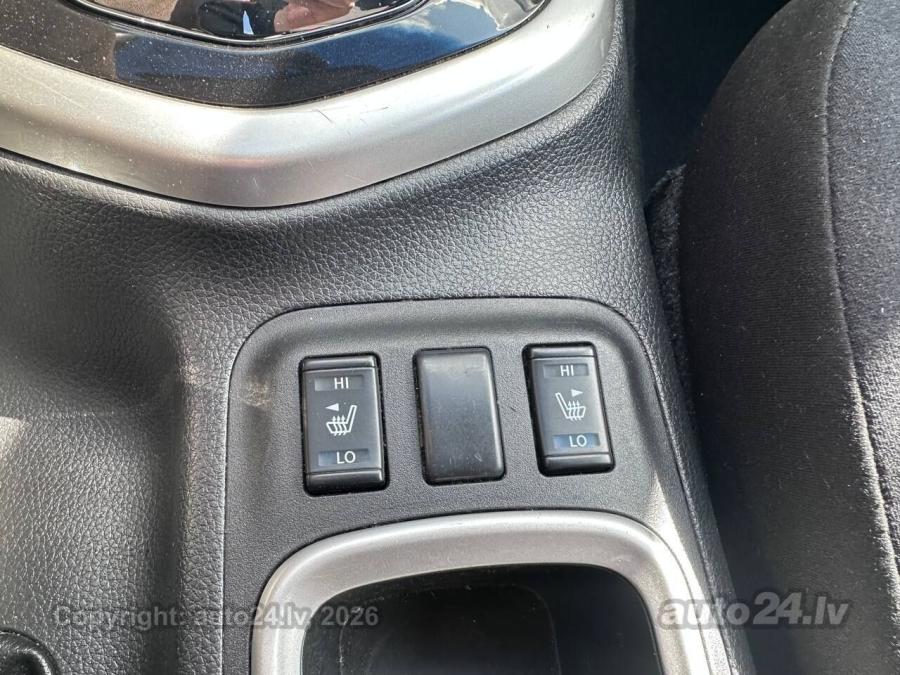 Melns Nissan Navara 2017 Tallina, ar dzinēja tilpumu 2.30 L un nobraukumu 294 tūkst. km par 12990 €, foto 16 vietnē AUTOMOTO.COM.LV