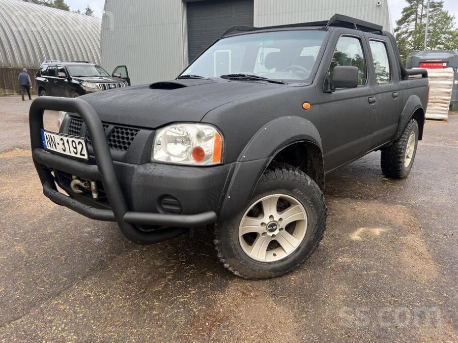 Melns Nissan Navara 2003 Kuldīga, ar dzinēja tilpumu 2.50 L un nobraukumu 0 tūkst. km par 9500 €, foto 1 vietnē AUTOMOTO.COM.LV