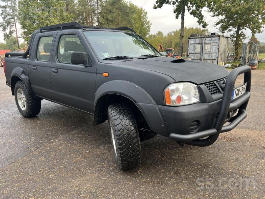 Melns Nissan Navara 2003 Kuldīga, ar dzinēja tilpumu 2.50 L un nobraukumu 0 tūkst. km par 9500 €, foto 3 vietnē AUTOMOTO.COM.LV