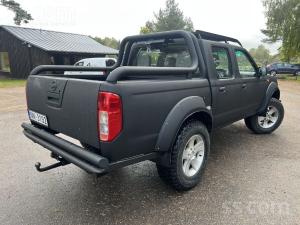 Melns Nissan Navara 2003 Kuldīga, ar dzinēja tilpumu 2.50 L un nobraukumu 0 tūkst. km par 9500 €, foto 5 vietnē AUTOMOTO.COM.LV